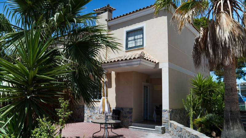 Ontdek de privévilla's in Alicante La Marina